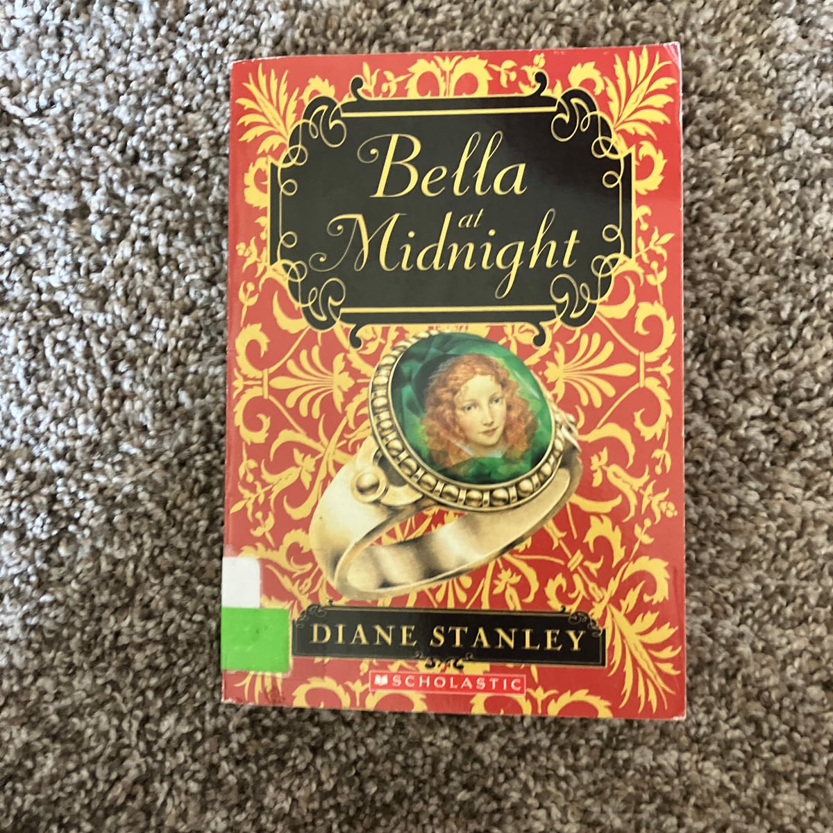 Bella at Midnight by Diane Stanley, Paperback | Pangobooks