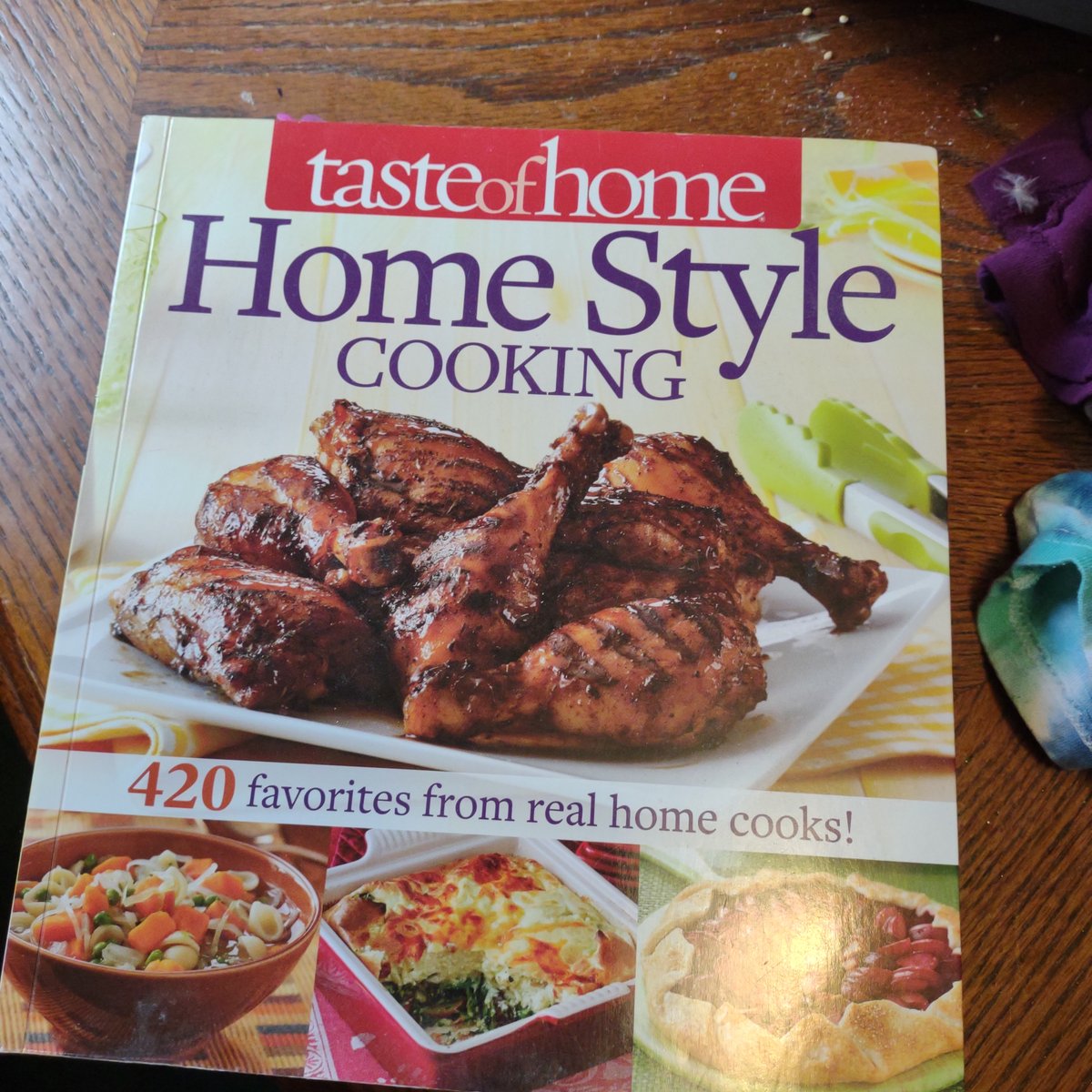 Taste of Home Home Style Cooking by Taste of Home Editorial Staff