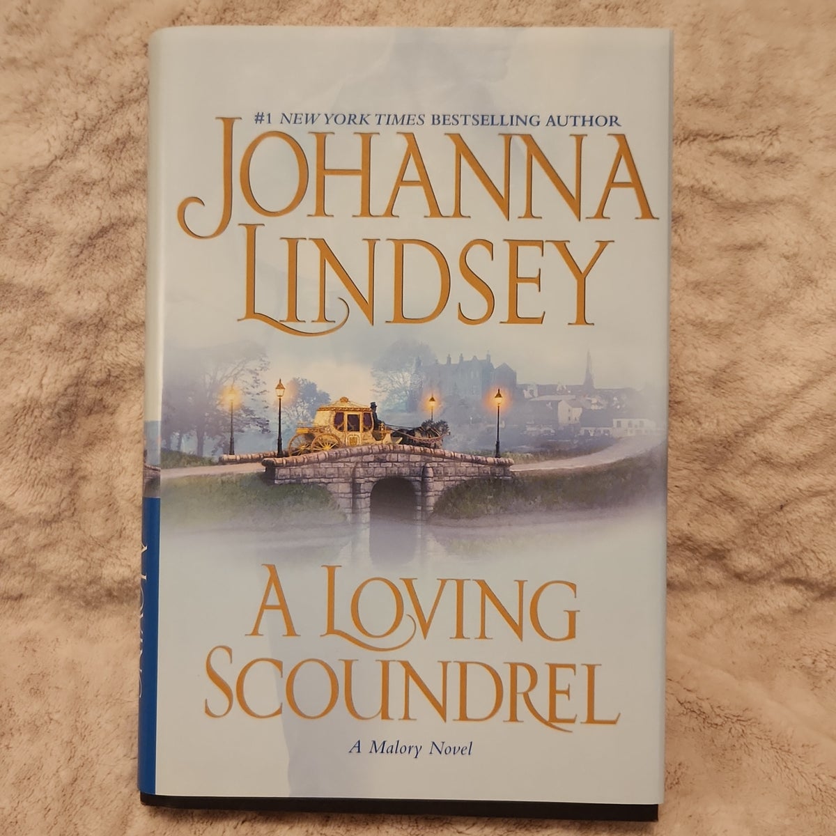 A Loving Scoundrel by Johanna Lindsey, Hardcover | Pangobooks