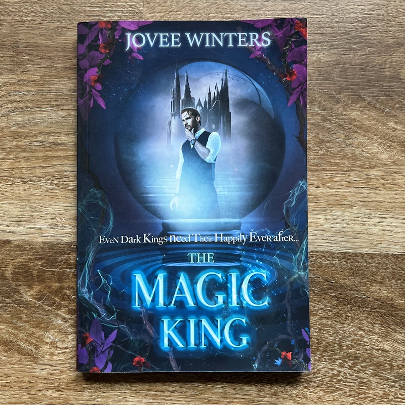 The Magic King by Jovee Winters, Paperback | Pangobooks