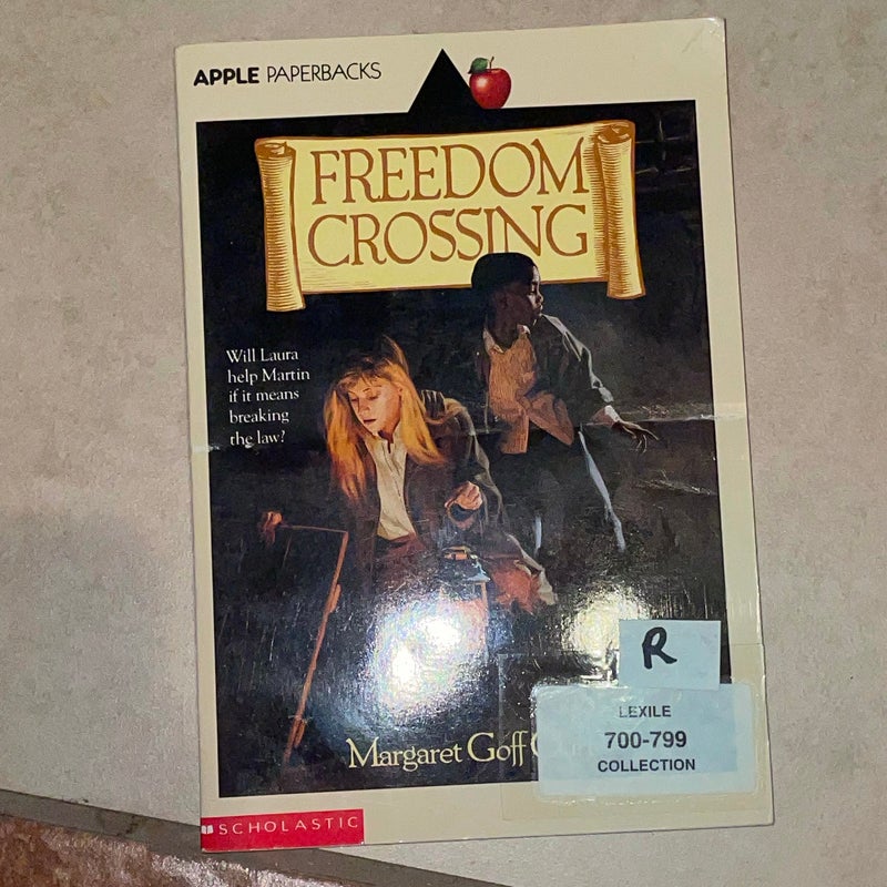 Freedom Crossing by Margaret Goff Clark, Paperback | Pangobooks
