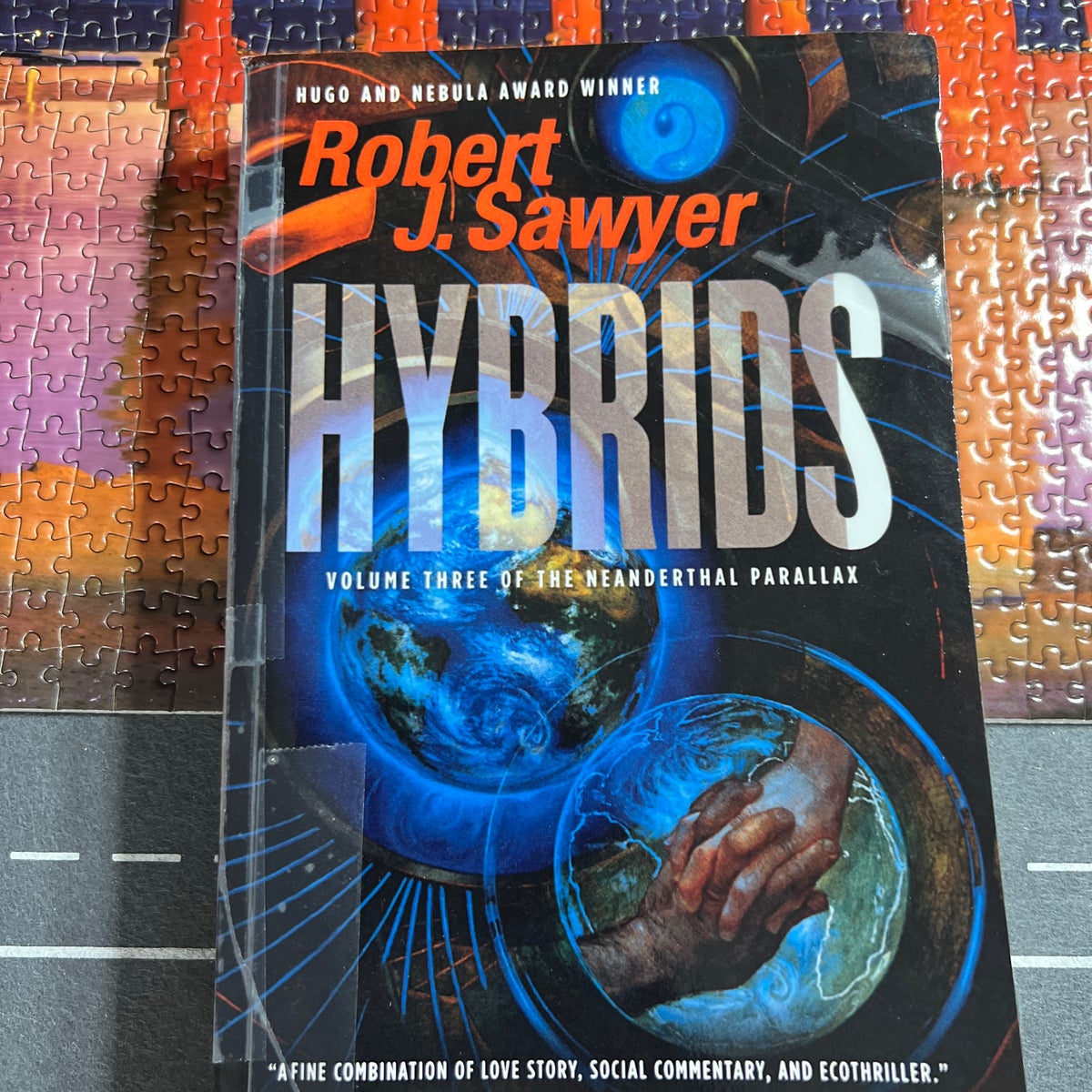 Hybrids by Robert J. Sawyer, Paperback | Pangobooks