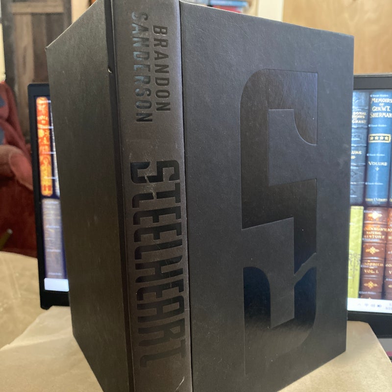 Steelheart by Brandon Sanderson, Hardcover | Pango Books