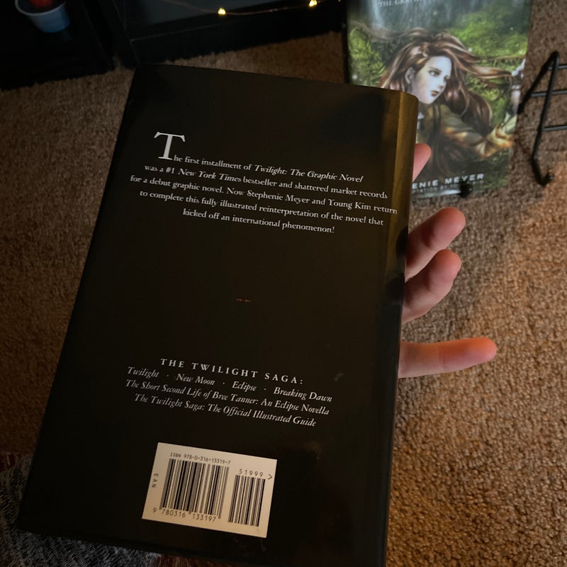 Twilight: the Graphic Novel, Vol. 2