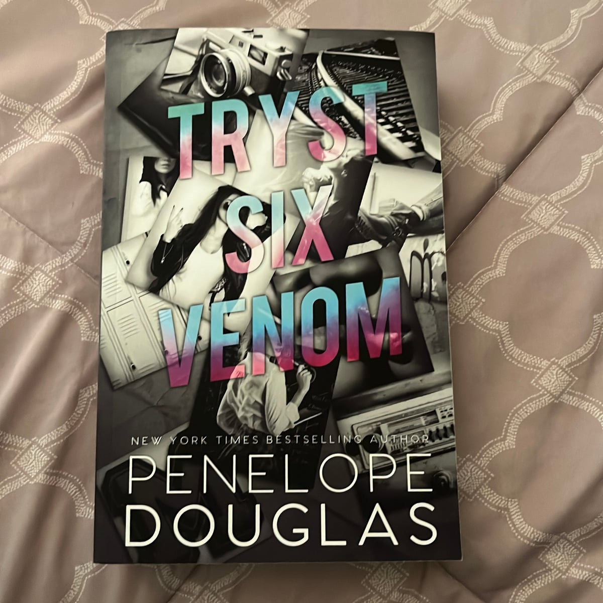 Tryst Six Venom by Penelope Douglas, Paperback | Pangobooks