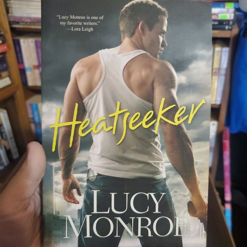 Heat Seeker by Lucy Monroe, Paperback | Pangobooks