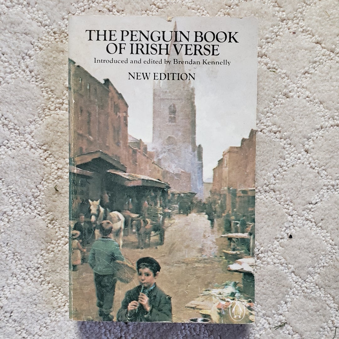 Penguin Book of Irish Verse by Brendan Kennelly