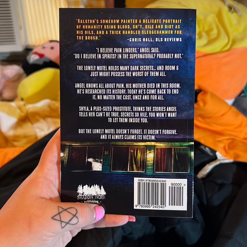 Woom by Duncan Ralston | Pangobooks