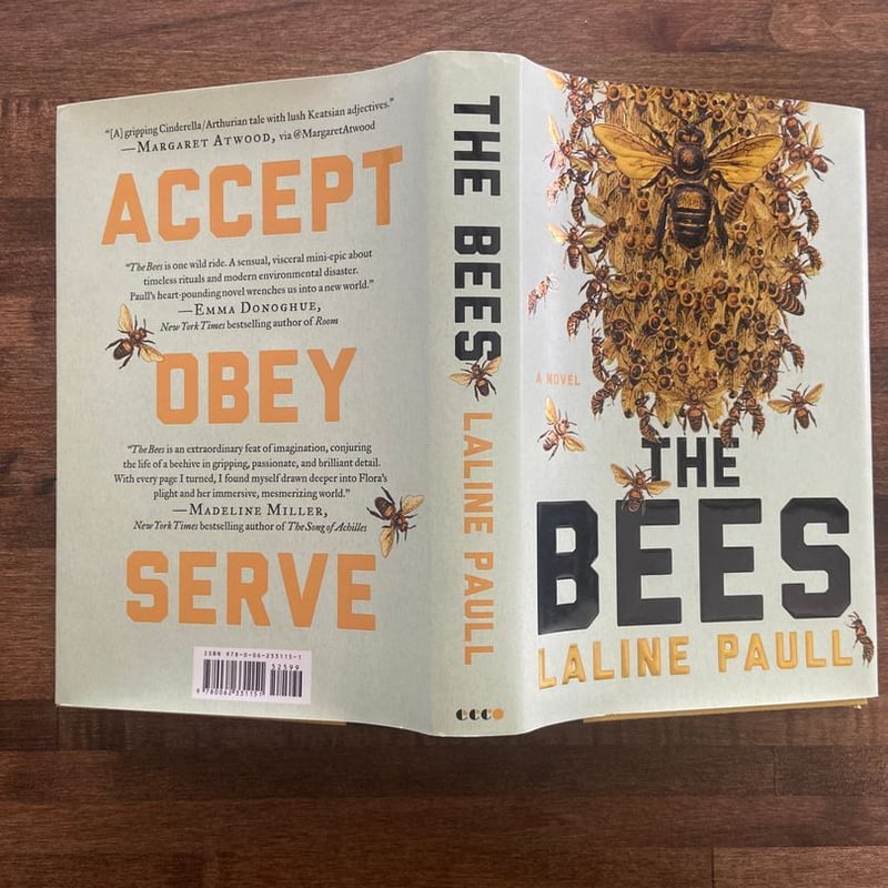 The Bees by Laline Paull, Hardcover | Pangobooks