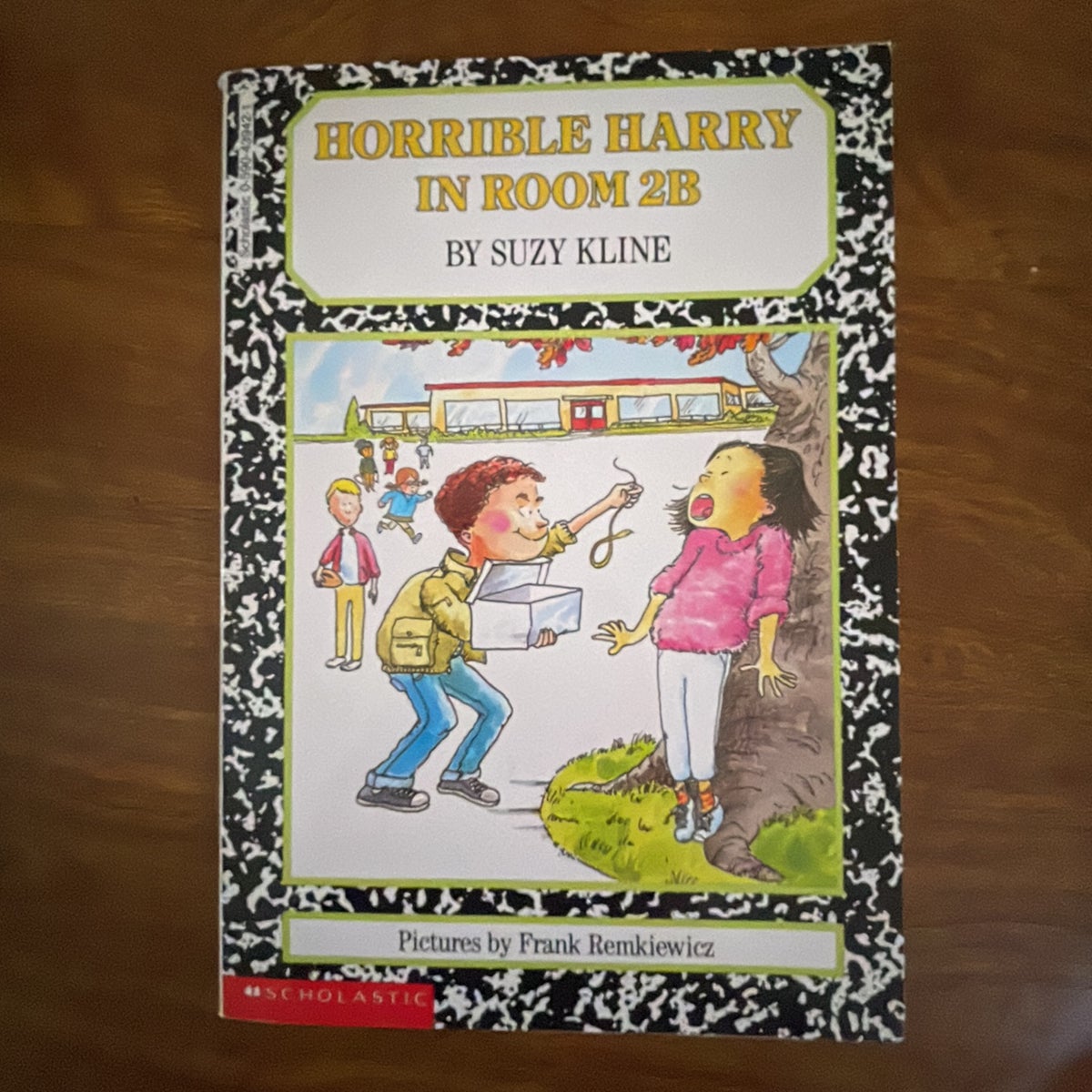 Horrible Harry in Room 2B by Suzy Kline , Paperback | Pangobooks