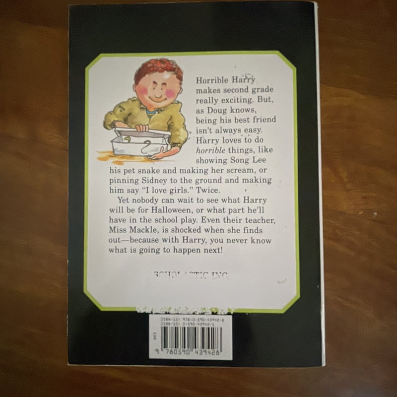 Horrible Harry in Room 2B by Suzy Kline , Paperback | Pangobooks