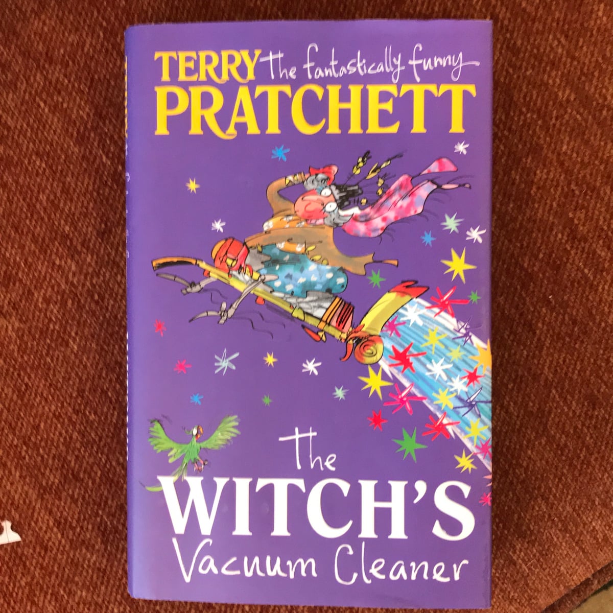 The Witch's Vacuum Cleaner and Other Stories by Terry Pratchett