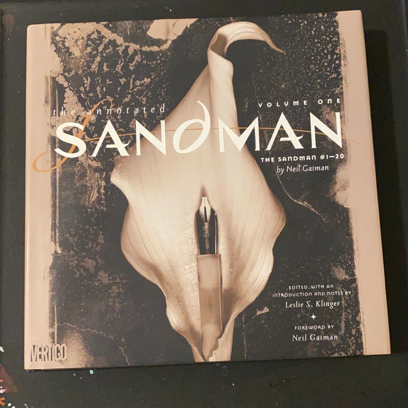 Annotated Sandman Vol. 1 by Neil Gaiman, Leslie Klinger
