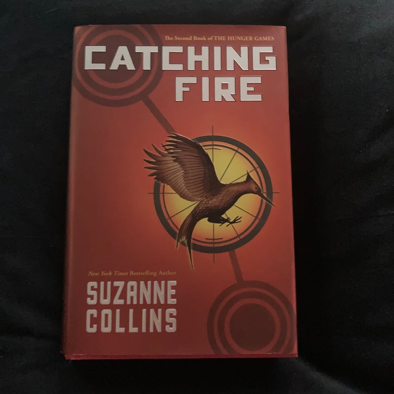 Catching Fire by Suzanne Collins, Hardcover | Pangobooks