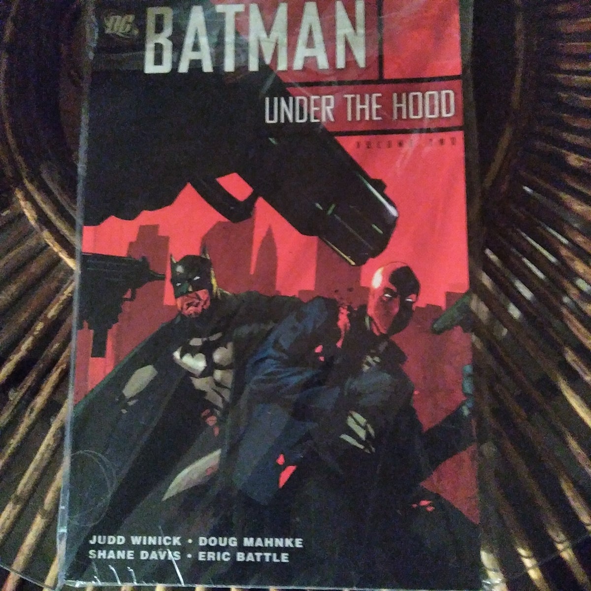 Under the Hood by Doug Mahnke, Judd Winick