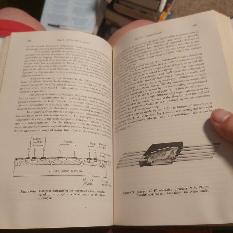 Solid-State Devices by William David Cooper, Hardcover | Pangobooks