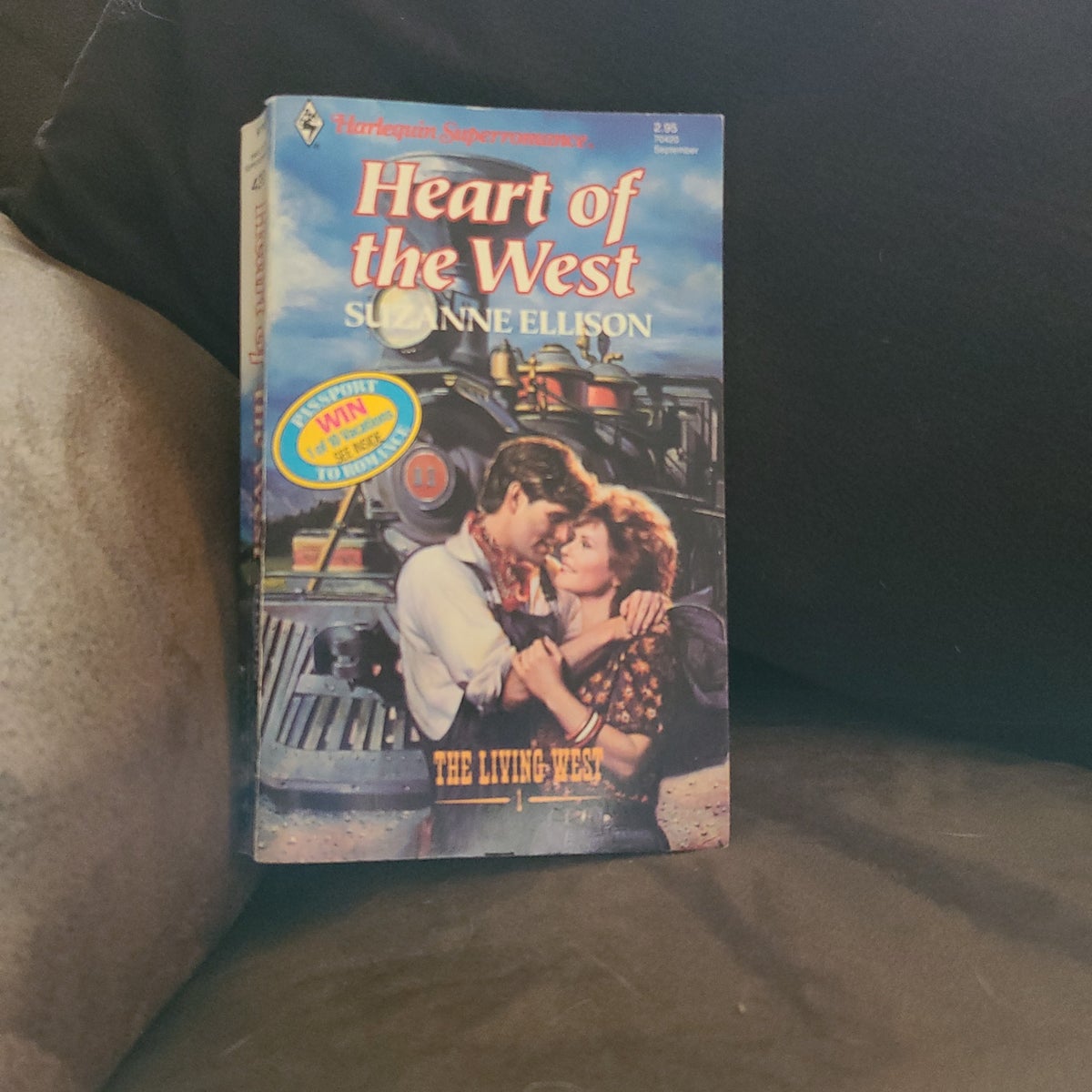 Heart of the West by Suzanne Ellison, Paperback | Pangobooks