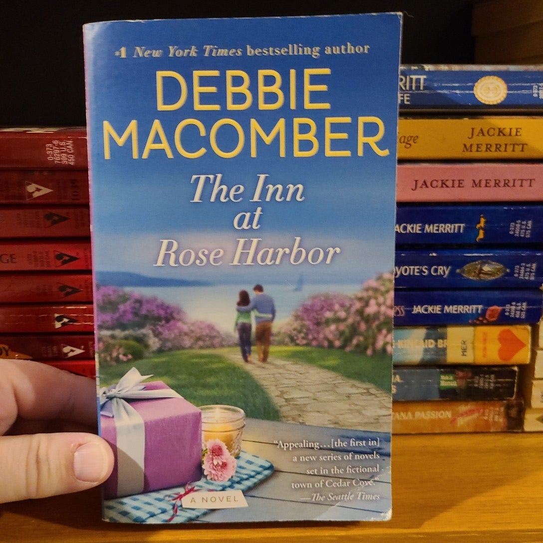 The Inn at Rose Harbor by Debbie Macomber
