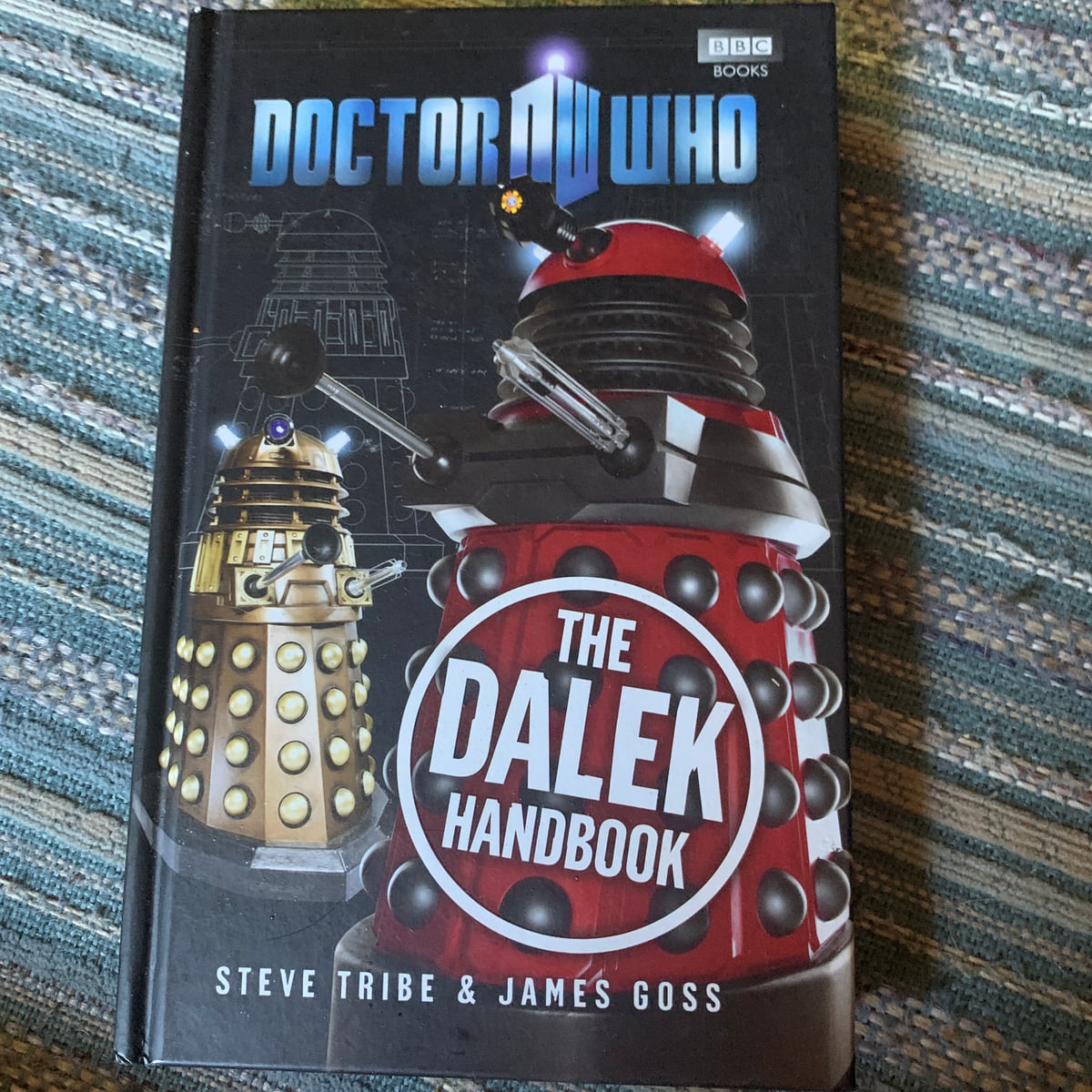 The Dalek Handbook by James Goss, Hardcover | Pangobooks