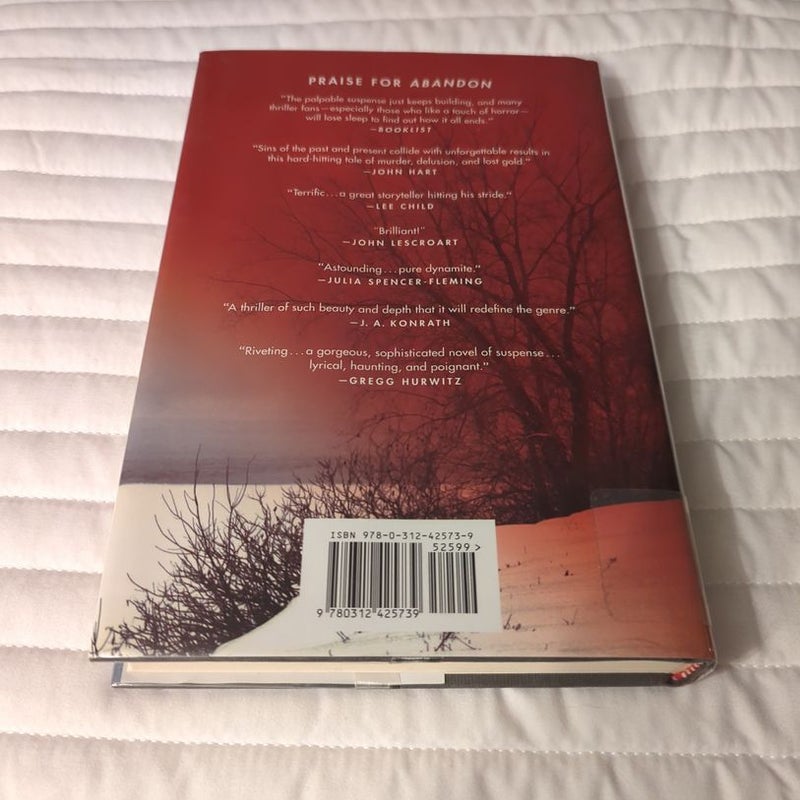 Snowbound by Blake Crouch, Hardcover | Pangobooks