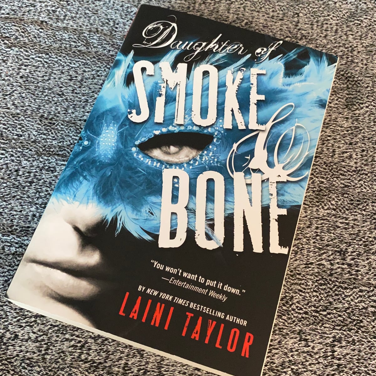 The Daughter of Smoke & Bone Trilogy Paperback Gift Set by Laini Taylor