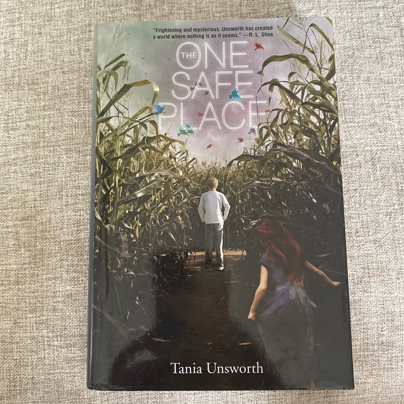 The One Safe Place by Tania Unsworth, Hardcover | Pangobooks The One Safe Place by Tania Unsworth, Hardcover | Pangobooks