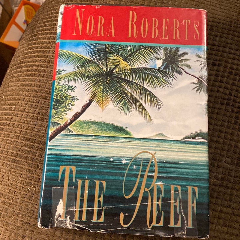 The Reef by Nora Roberts, Hardcover | Pangobooks