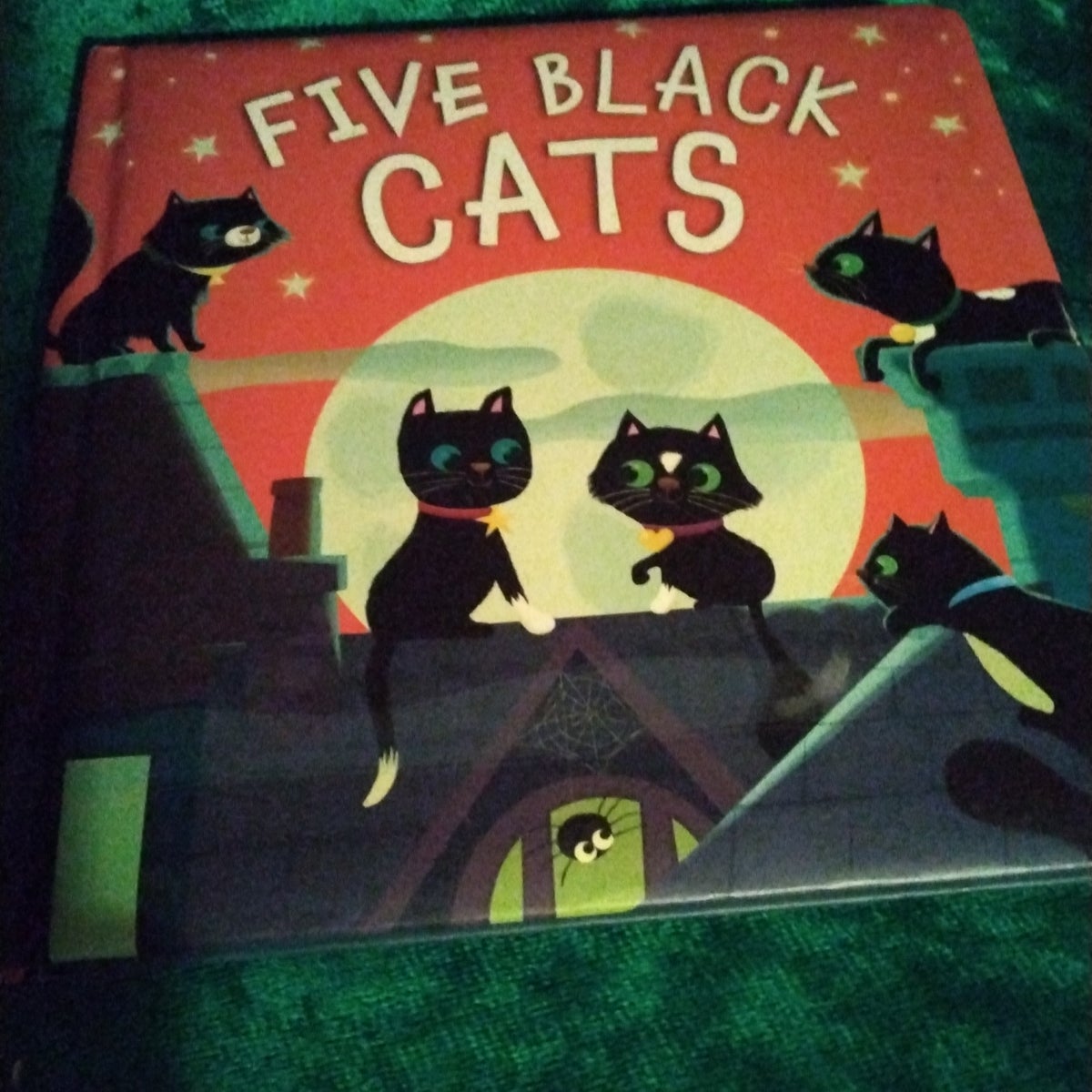 Five Black Cats by Scholastic, Hardcover | Pangobooks