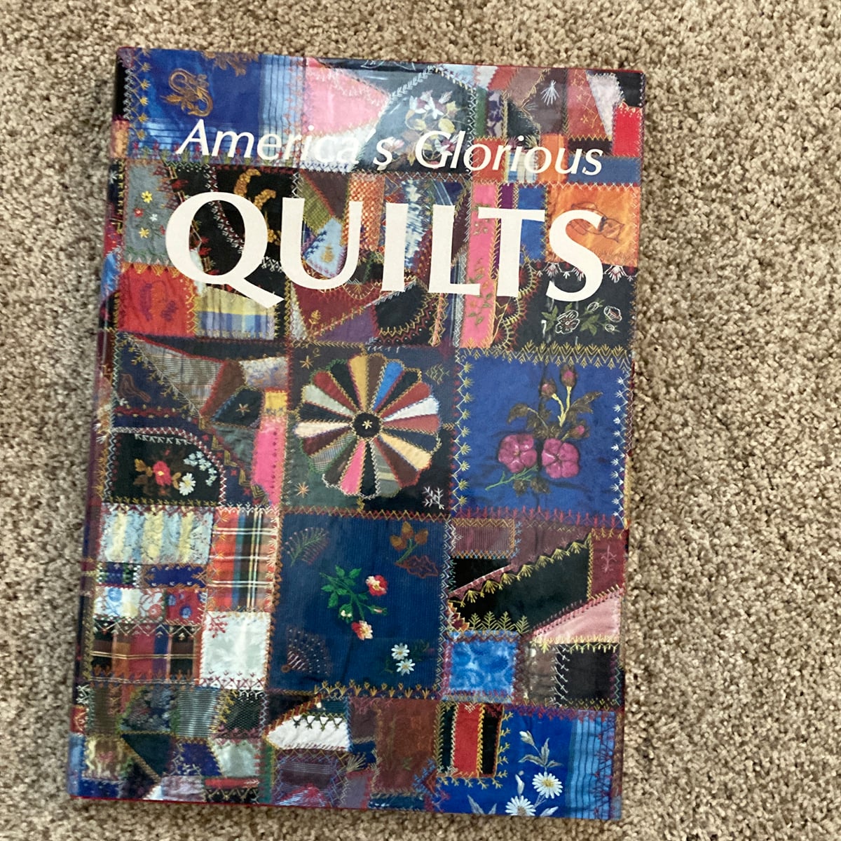 America's Glorious Quilts by Dennis Duke | Pangobooks
