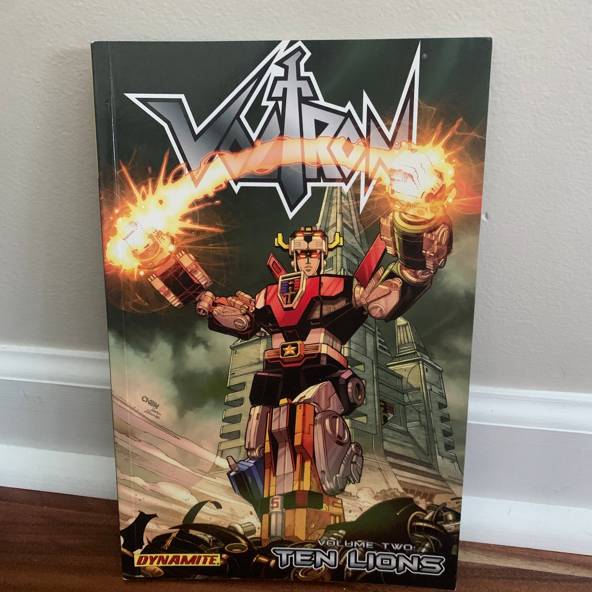 Voltron by Ariel Padilla, Steven Harris, Brandon Thomas, Sean Chen