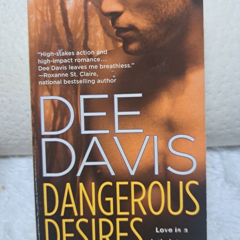 Dangerous Desires by Dee Davis, Paperback | Pangobooks