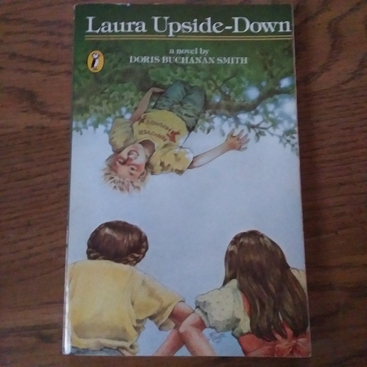 Laura Upside-Down by Doris B. Smith, Paperback | Pangobooks
