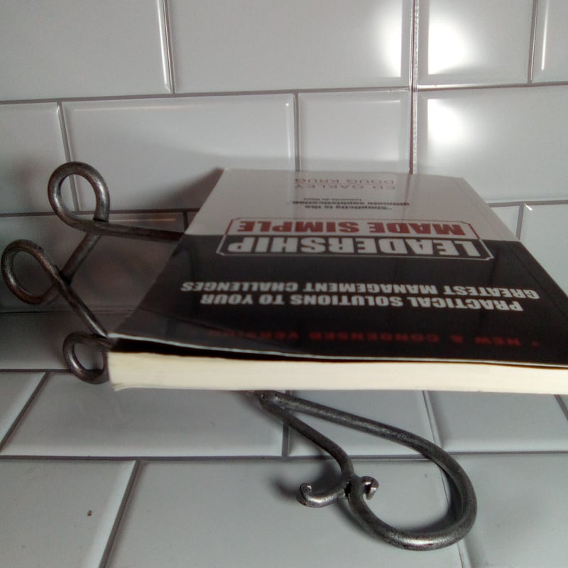 Leadership Made Simple - New and Condensed Version by Ed Oakely, Doug Krug