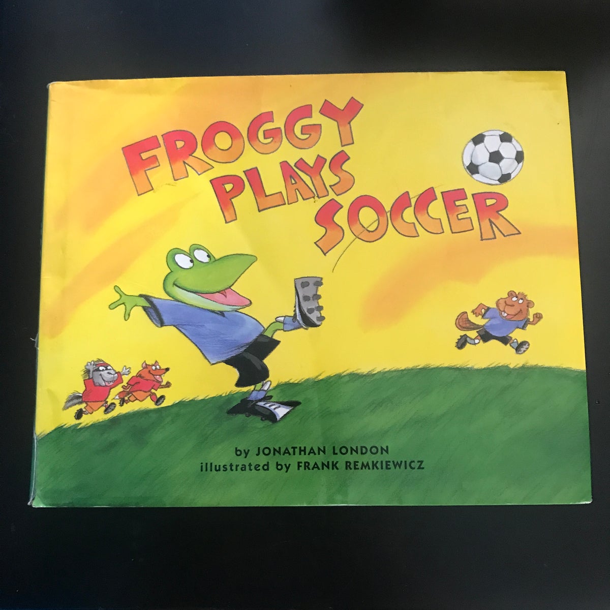 Froggy Plays Soccer by Jonathan London, Hardcover | Pangobooks
