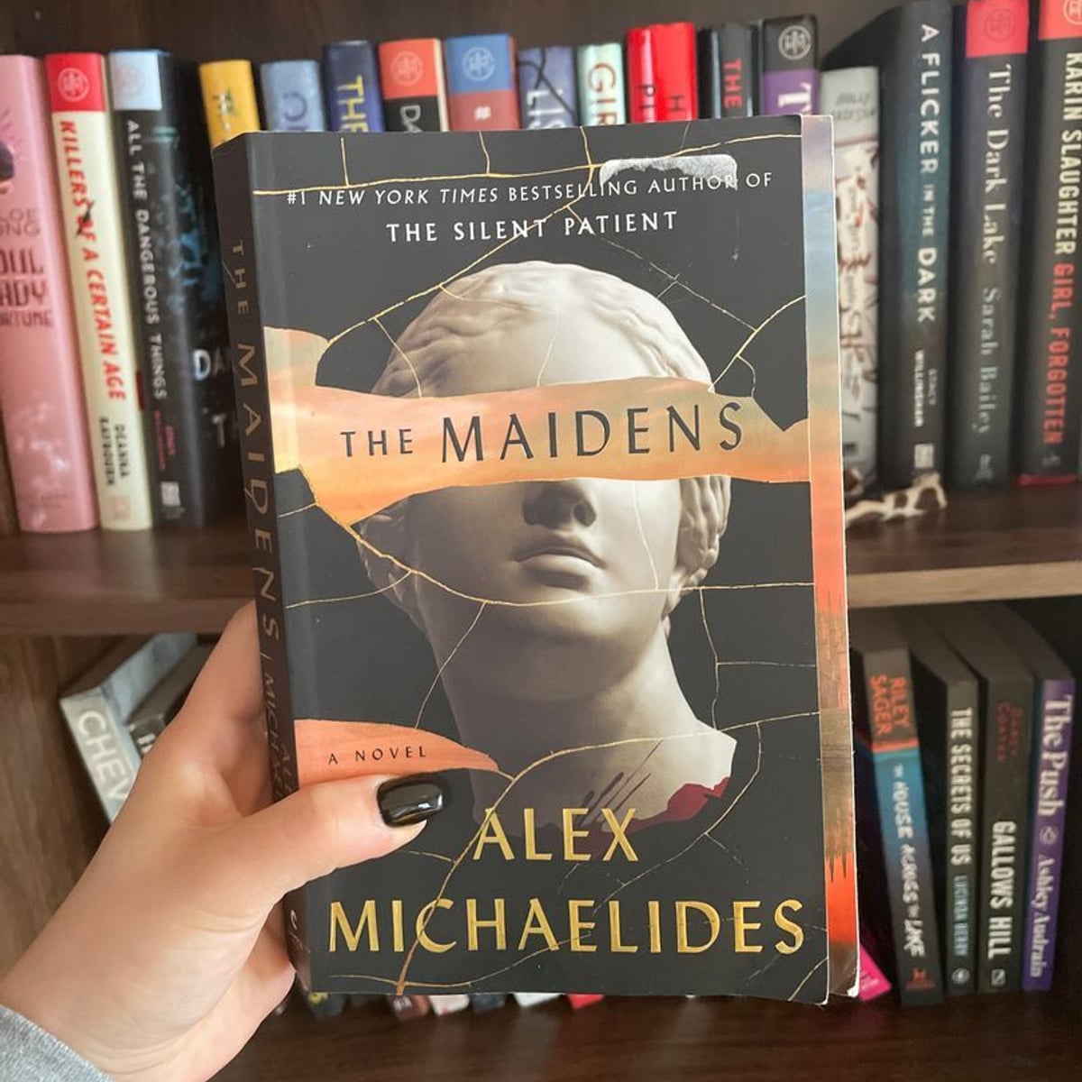 The Maidens by Alex Michaelides, Paperback | Pangobooks