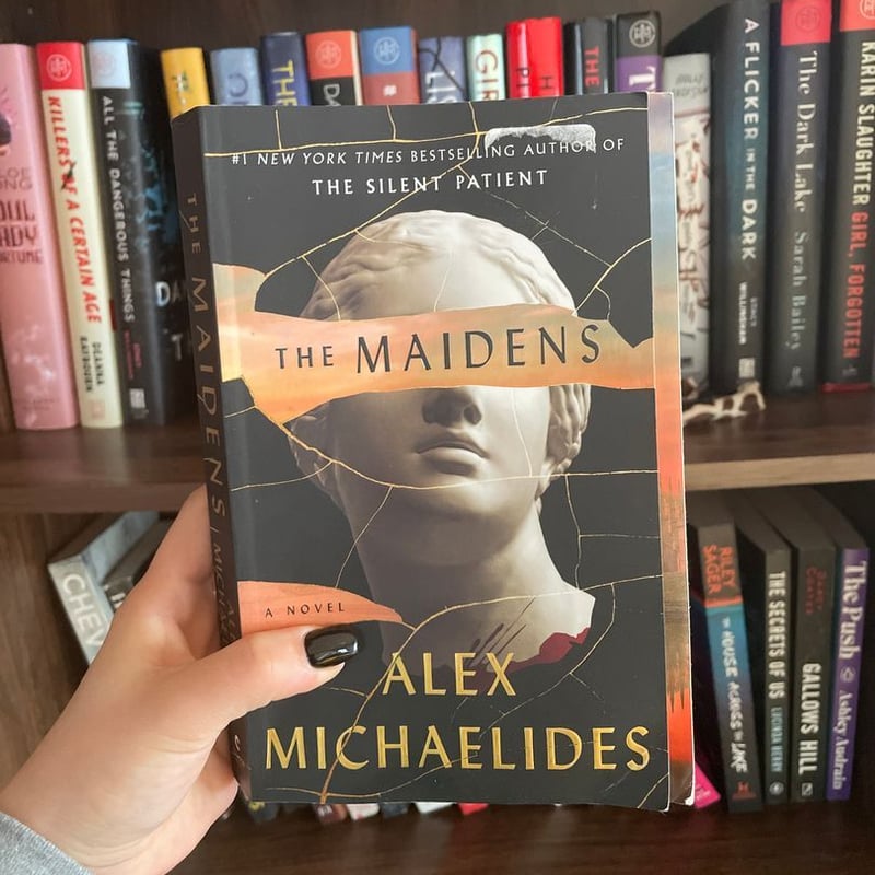 The Maidens by Alex Michaelides, Paperback | Pangobooks