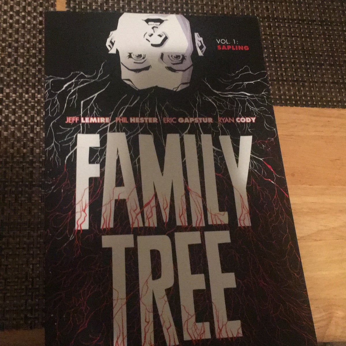 Family Tree Volume 1: Sapling by Jeff Lemire, Phil Hester