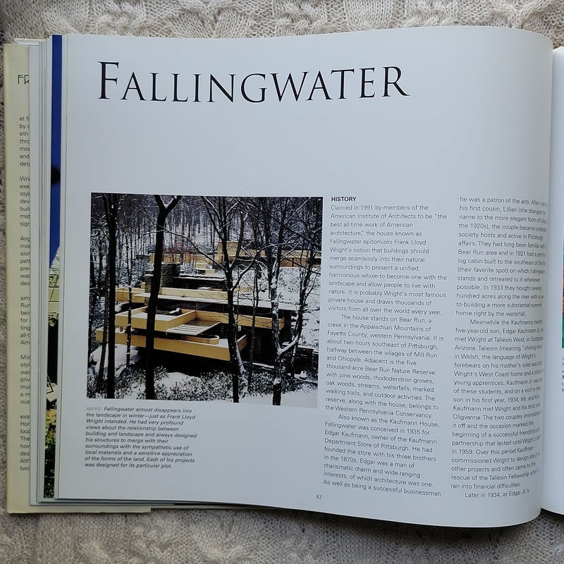 Frank Lloyd Wright Revealed by Rebecca Snelling, Hardcover | Pangobooks