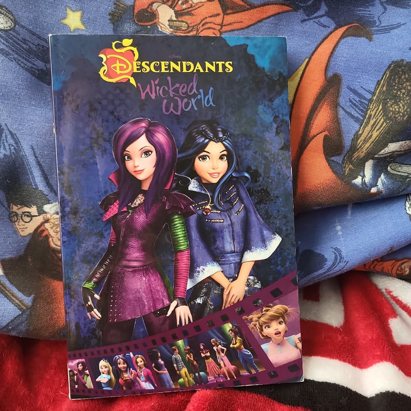 Disney Descendants Wicked World Wish Granted Cinestory Comic by Disney