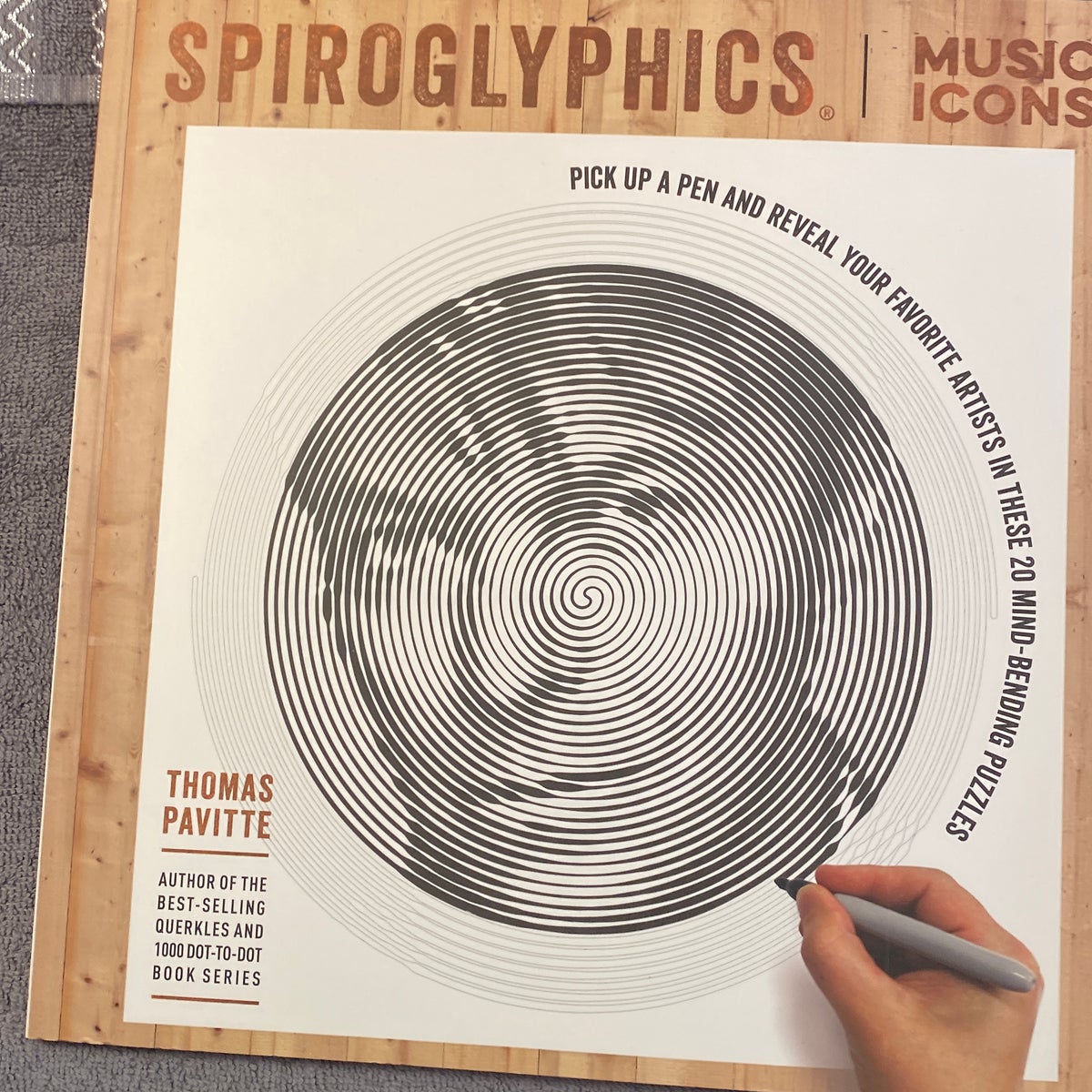 Spiroglyphics: Music Icons by Thomas Pavitte