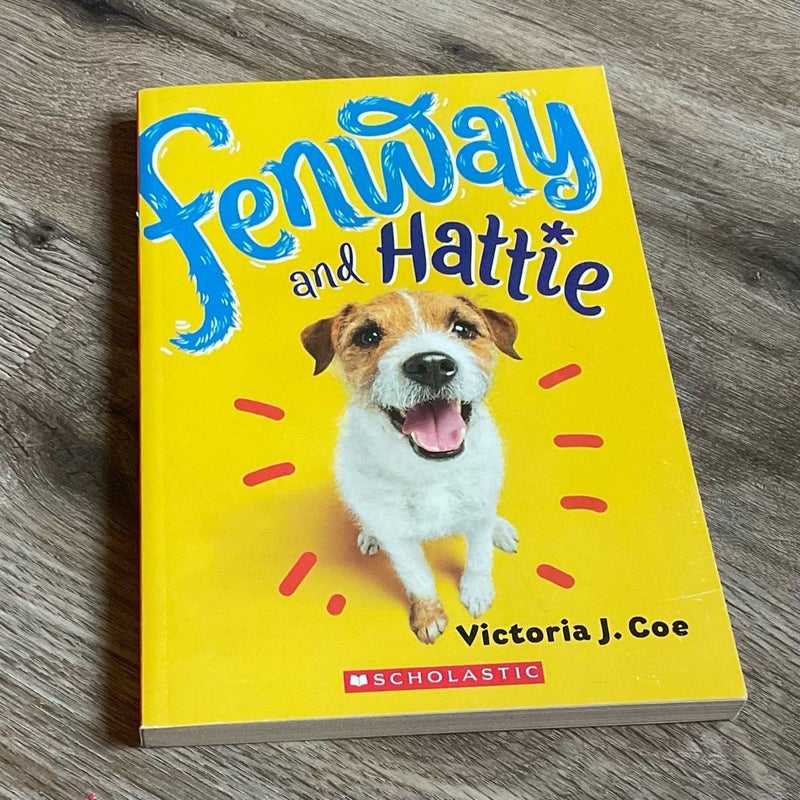 Fenway and Hattie by Victoria J. Coe, Paperback | Pangobooks