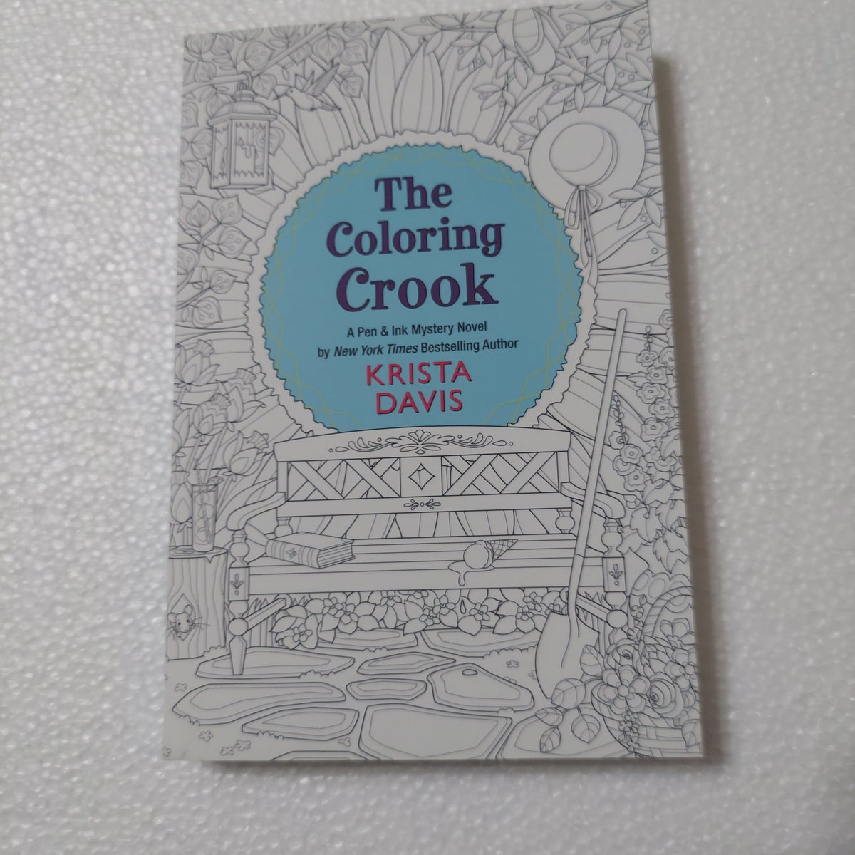 Colouring Crook The by Krista Davis