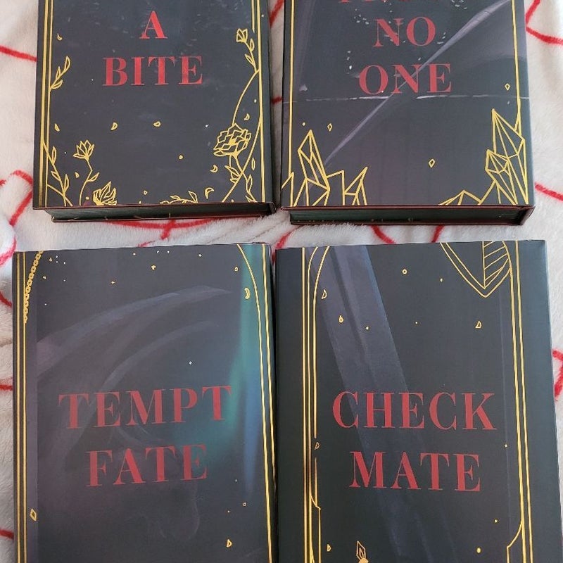 Crave Series, Bookish Box Edition by Tracy Wolff, Hardcover | Pangobooks