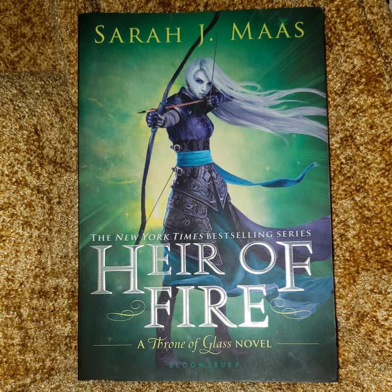 Heir of Fire by Sarah J. Maas, Paperback | Pangobooks