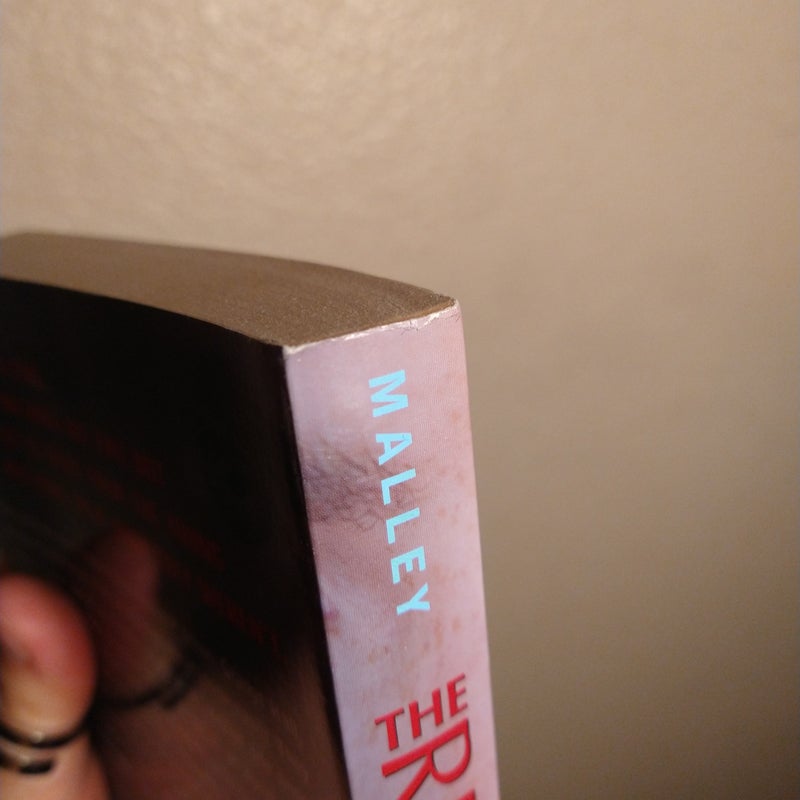 The resistance by Gemma malley, Paperback | Pangobooks