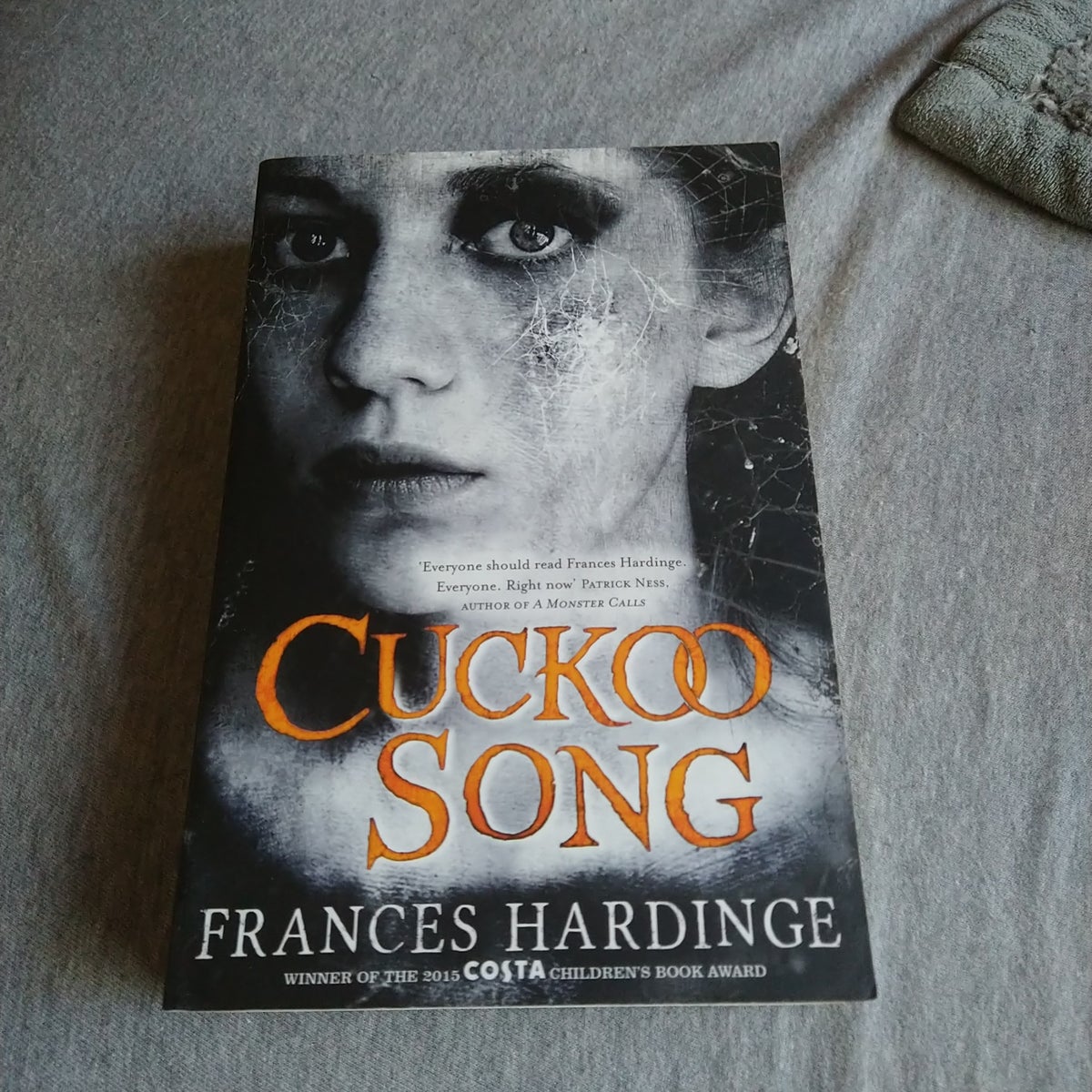 Cuckoo Song by Frances Hardinge, Paperback | Pangobooks