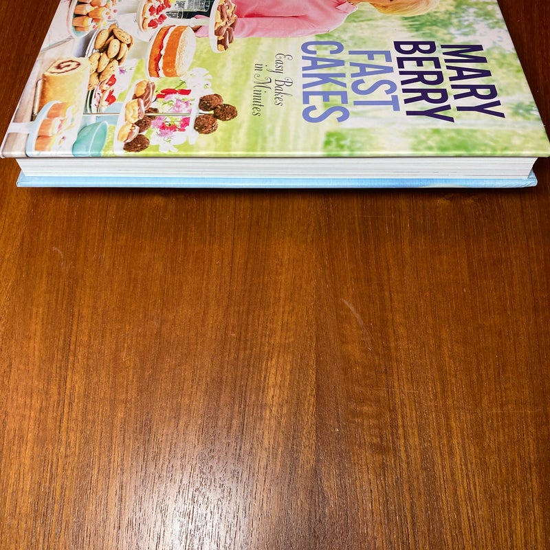 Fast Cakes by Mary Berry