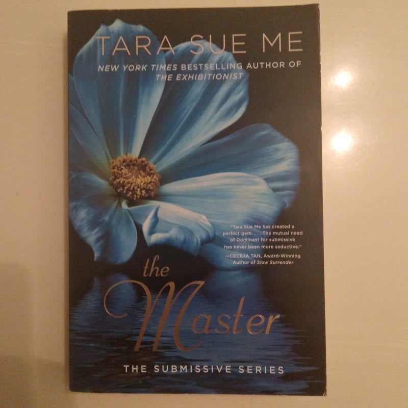 The Master by Tara Sue Me, Paperback | Pangobooks