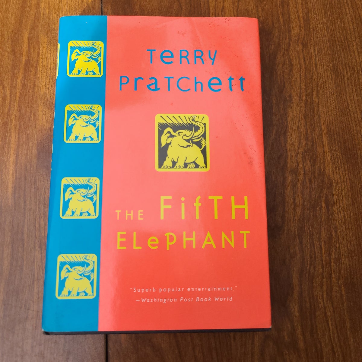 The Fifth Elephant by Terry Pratchett, Hardcover | Pangobooks