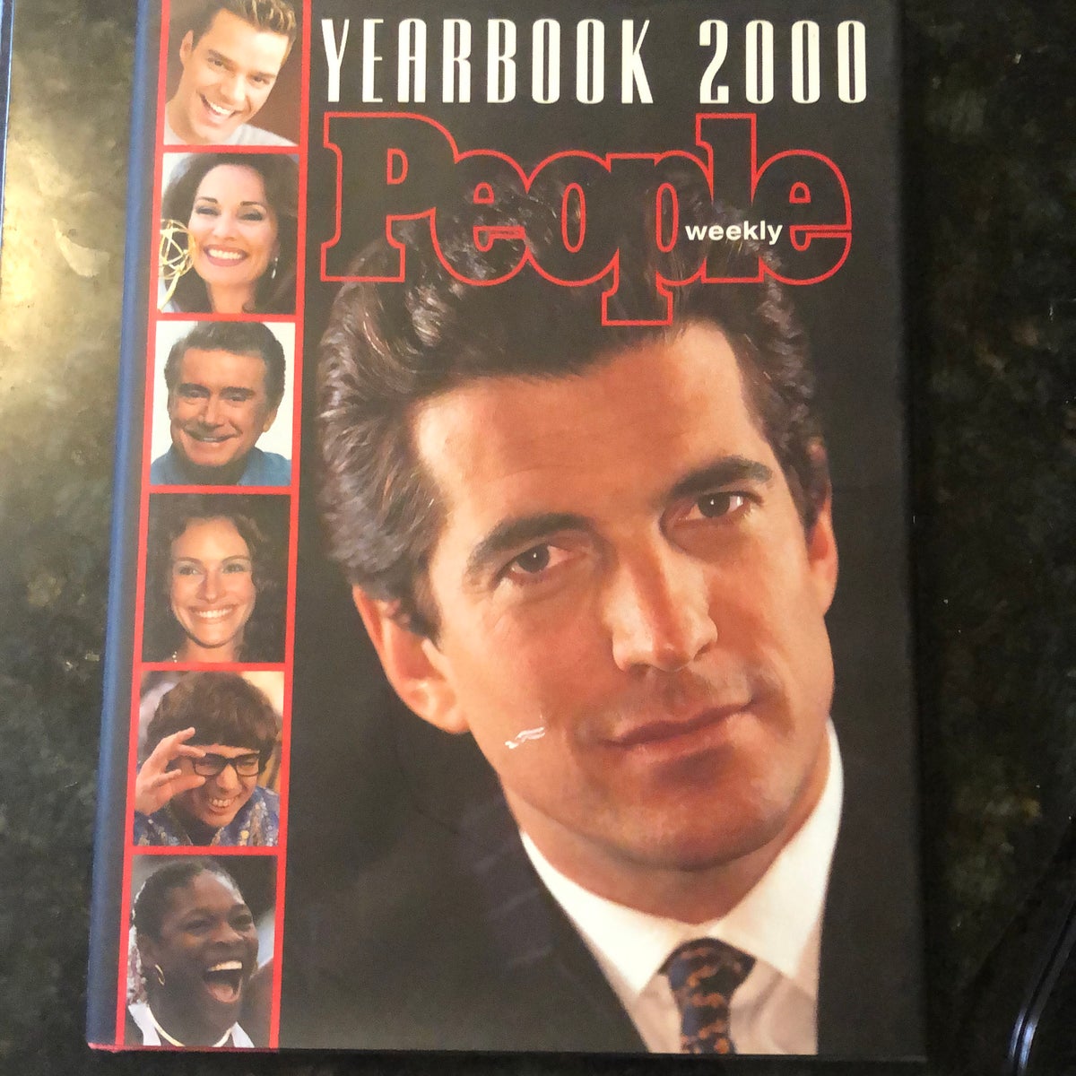 People Yearbook by People Magazine Editors